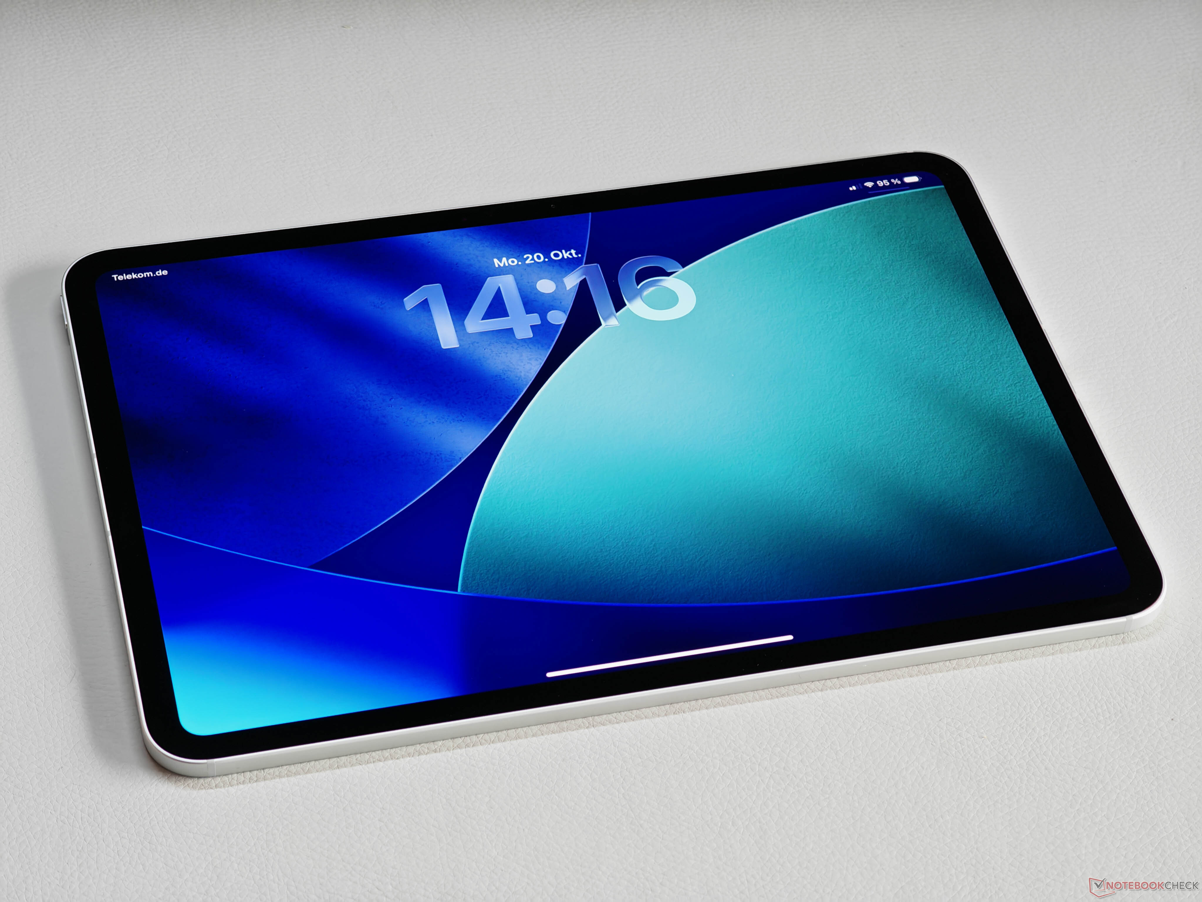 AppleiPad Pro M5 kan ersätta en bärbar dator med vissa tillbehör och ...