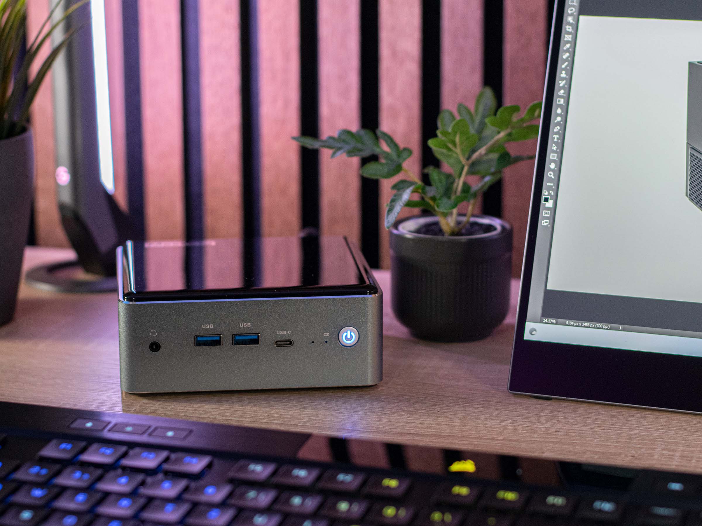 Maxtang MTN-FP750 mini PC recension: AMD Ryzen 7 7735HS bromsad av en dåligt utformad ...