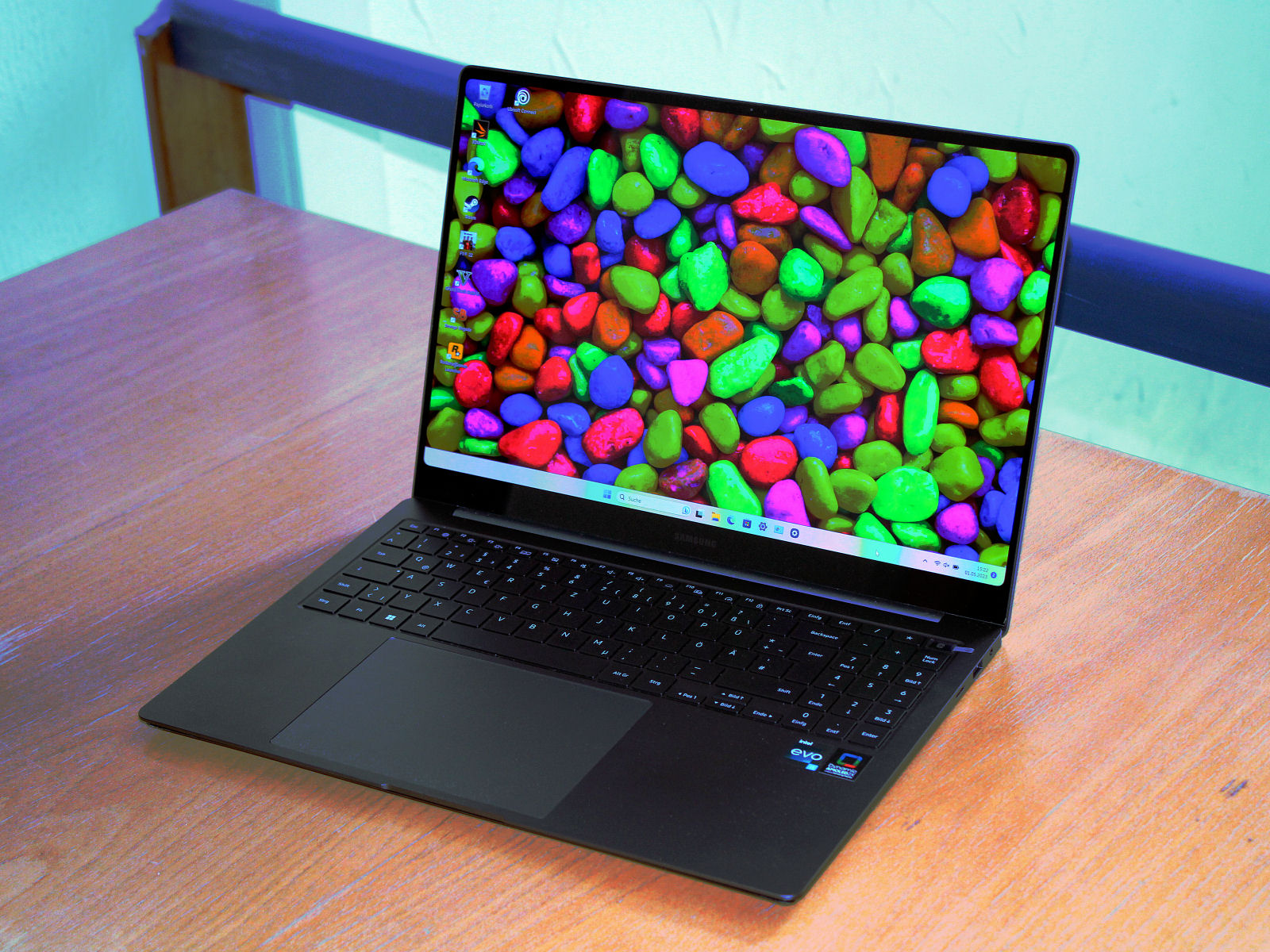 Samsung Galaxy Book3 Pro 16 recension: Bärbar dator för kontoret med ...